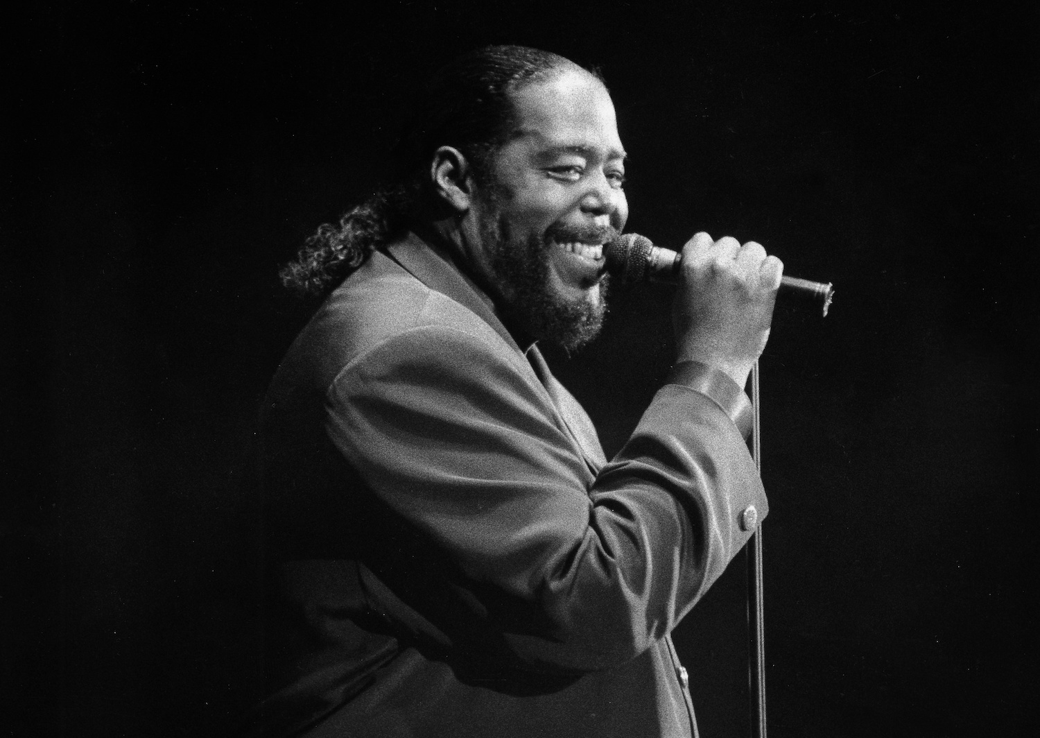 What’s the Appeal of Deep Voices in Men? – SAPIENS