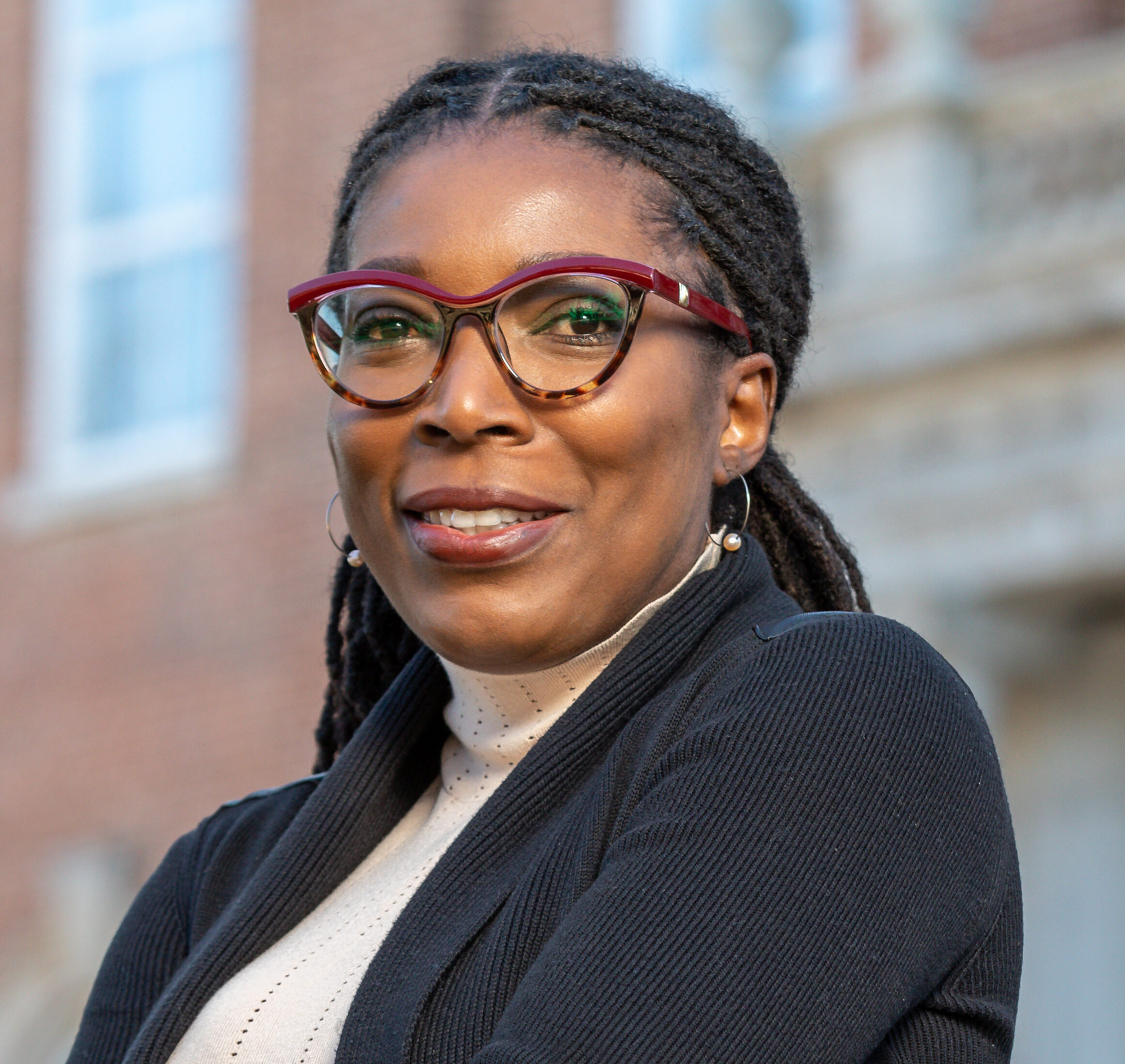 Caree Banton – SAPIENS